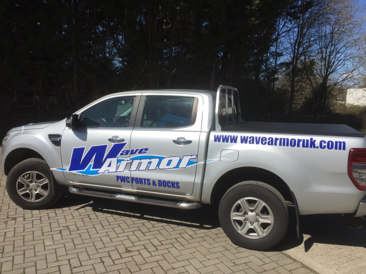 Finally some sun to enjoy working in and it was a pleasure to signwrite ...